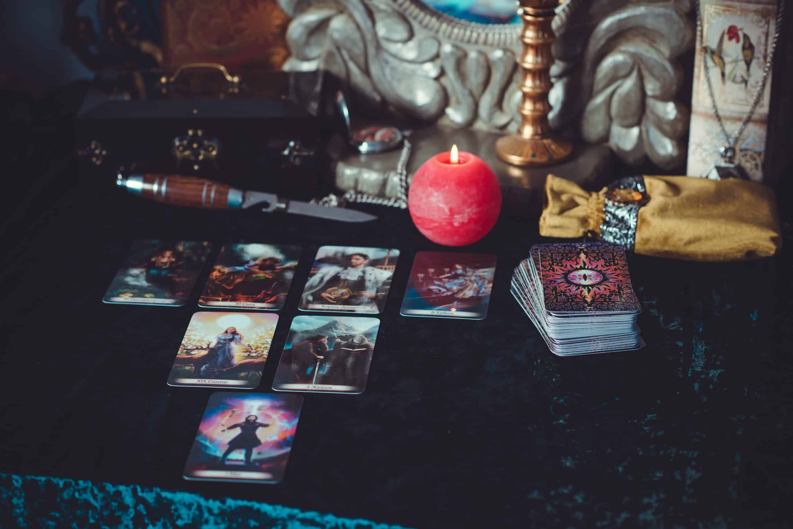 Kako postati astrolog - Tarot.hr